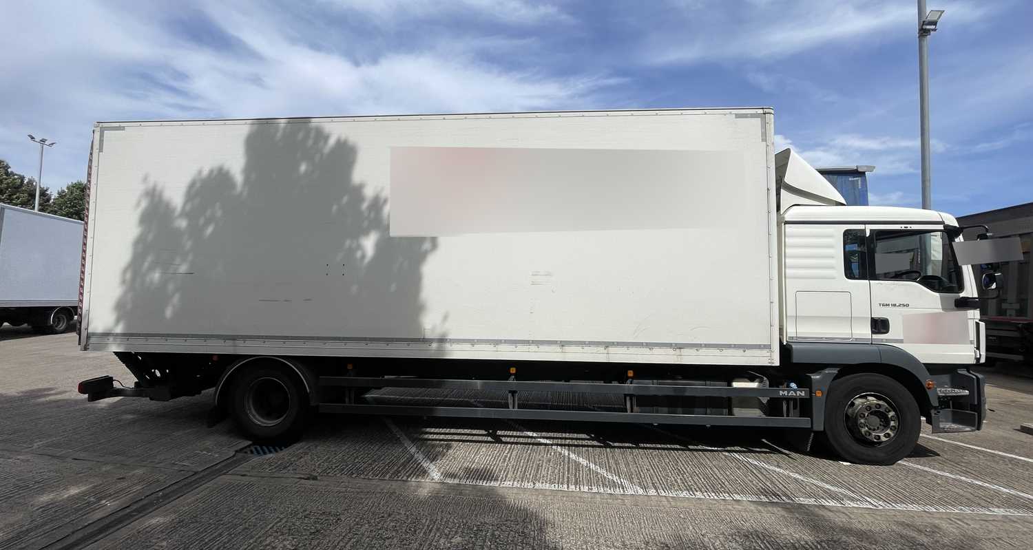 Lot 3 - 2017 MAN TGM 18.250 Rigid Box Euro 6