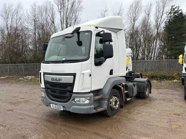 Lot 15 - 2016 DAF LF 220 FT 4x2 Tractor Unit Euro 6