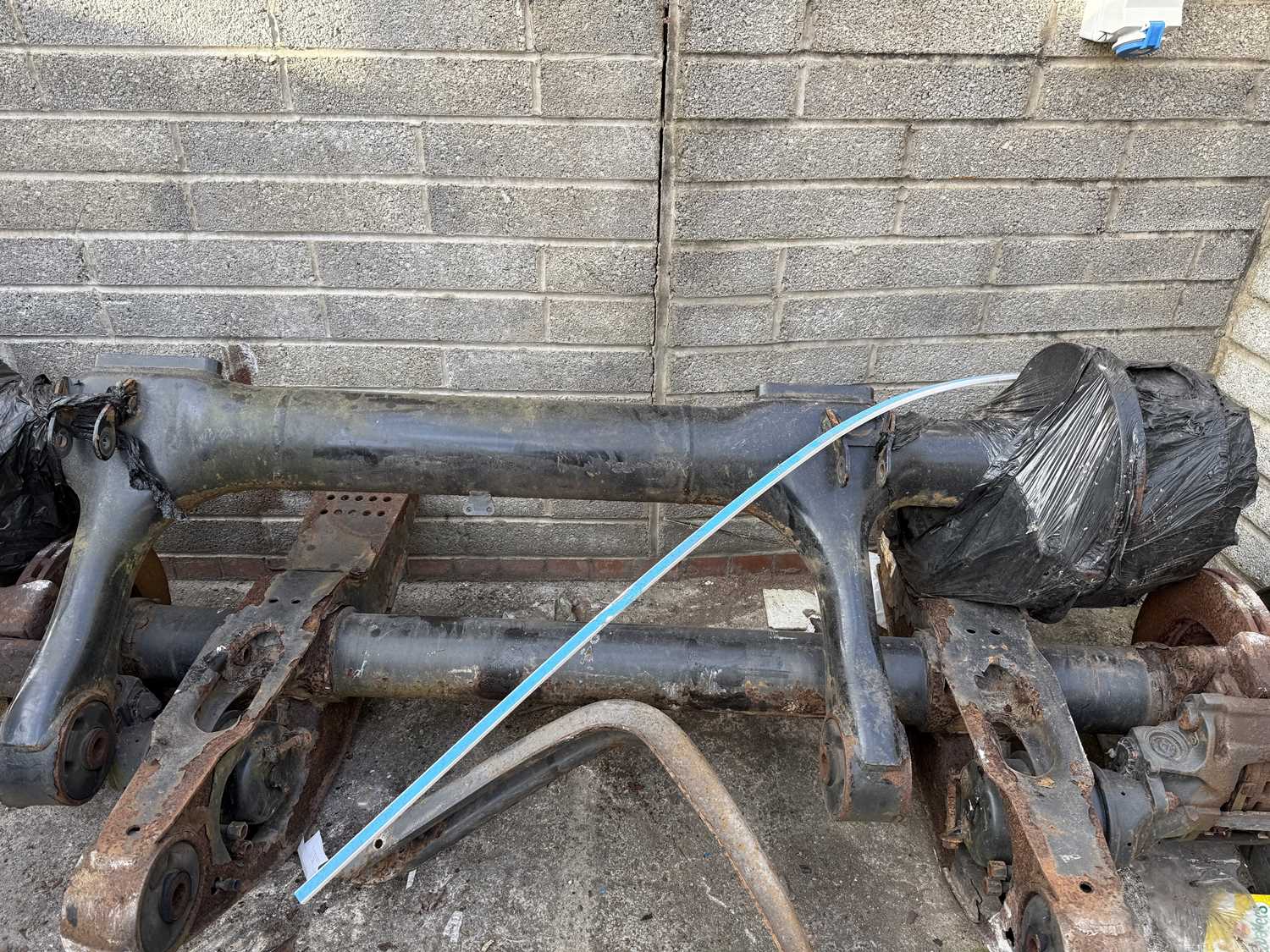 Lot 63 - Jost Trailer Axle Jost Te5/8NC7-9