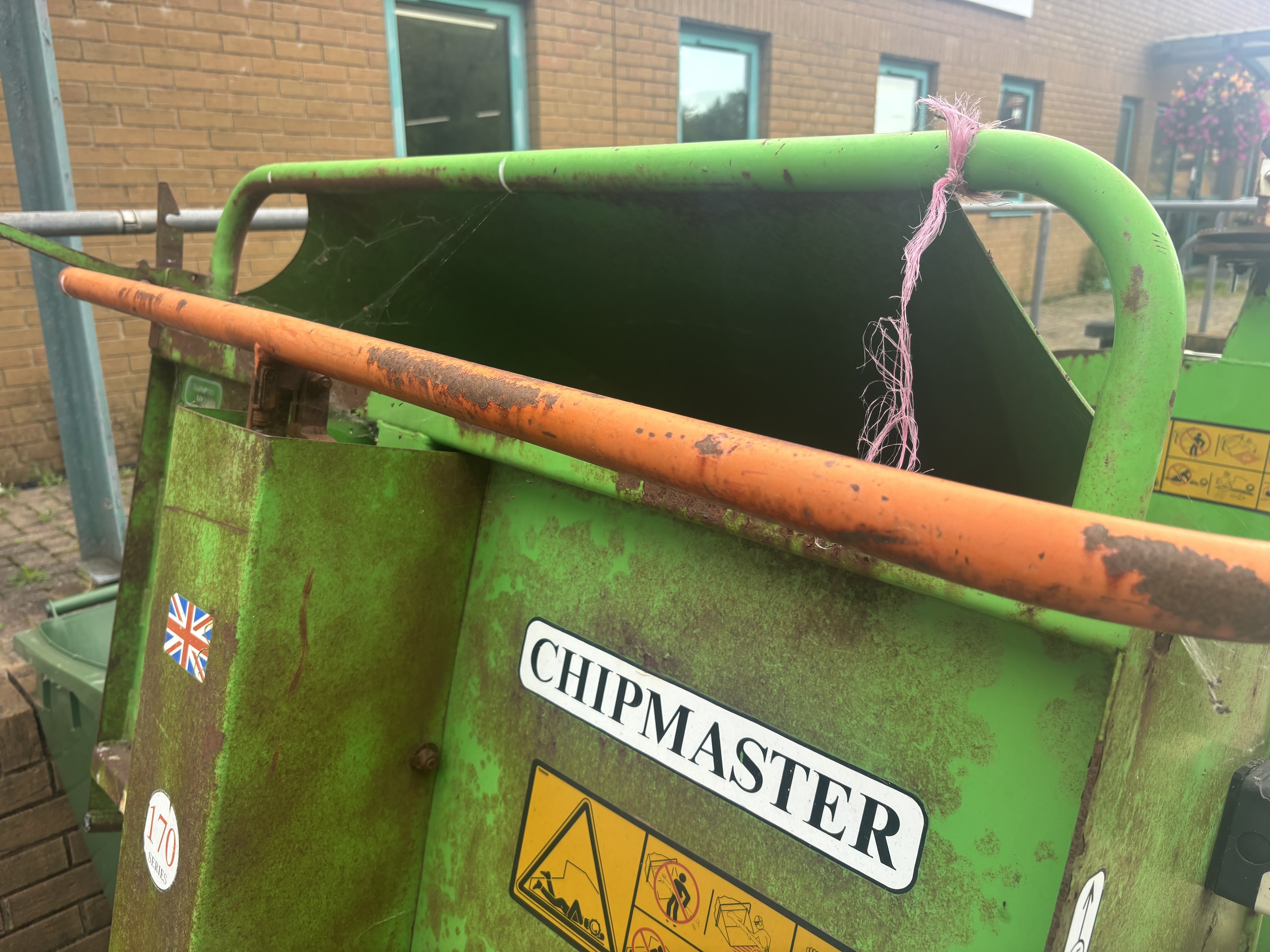 Lot 37 - Green Mech Chipmaster 170 series