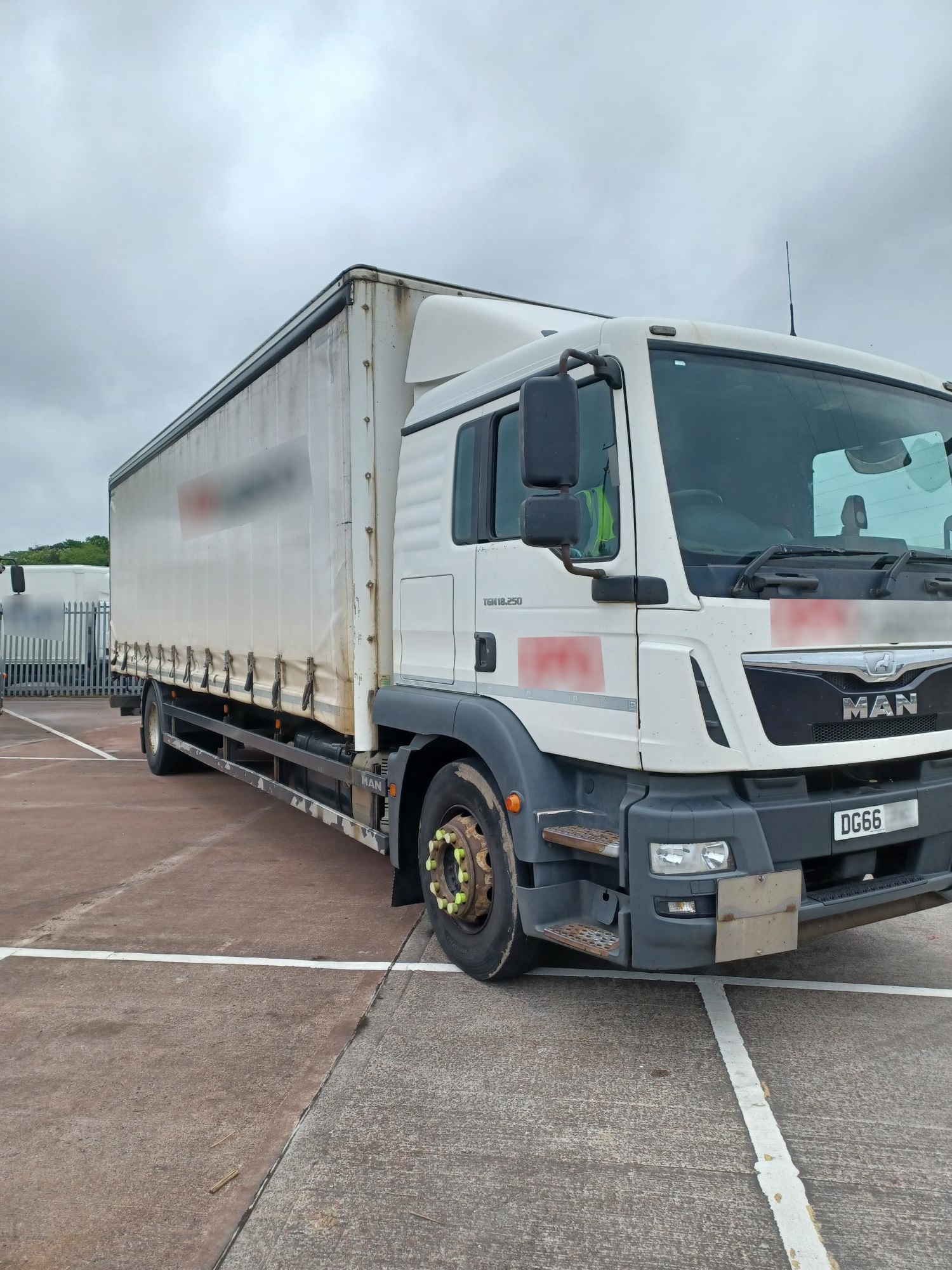 Lot 10 - 2017 (66 Plate) MAN TGM 18.250 18T Rigid