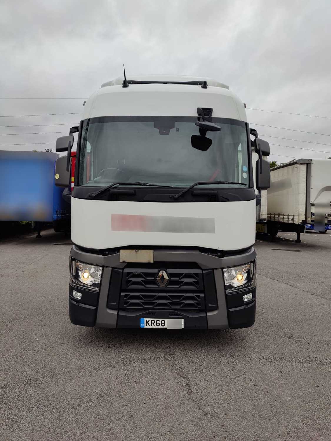 Lot 8 - 2019 (68 Plate) Renault T Series 6x2 Tractor